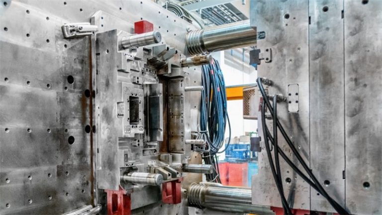 Hot Runner vs Cold Runner Injection Mold, Differences?