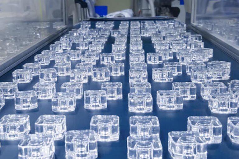 Clear Plastic Molding Is Revolutionizing the Packaging 2024
