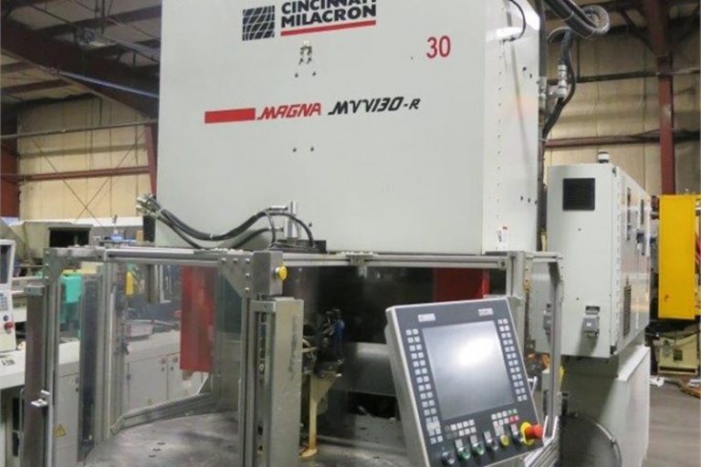Differences on Horizontal and Vertical Injection Molding Machines
